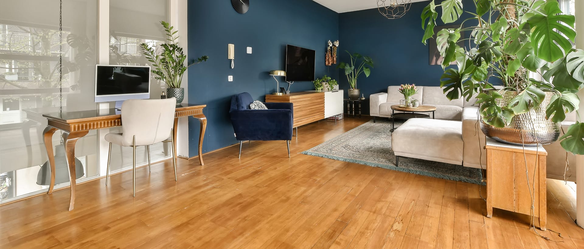 Premium Flooring Solutions | Top Quality Floors for Home & Office